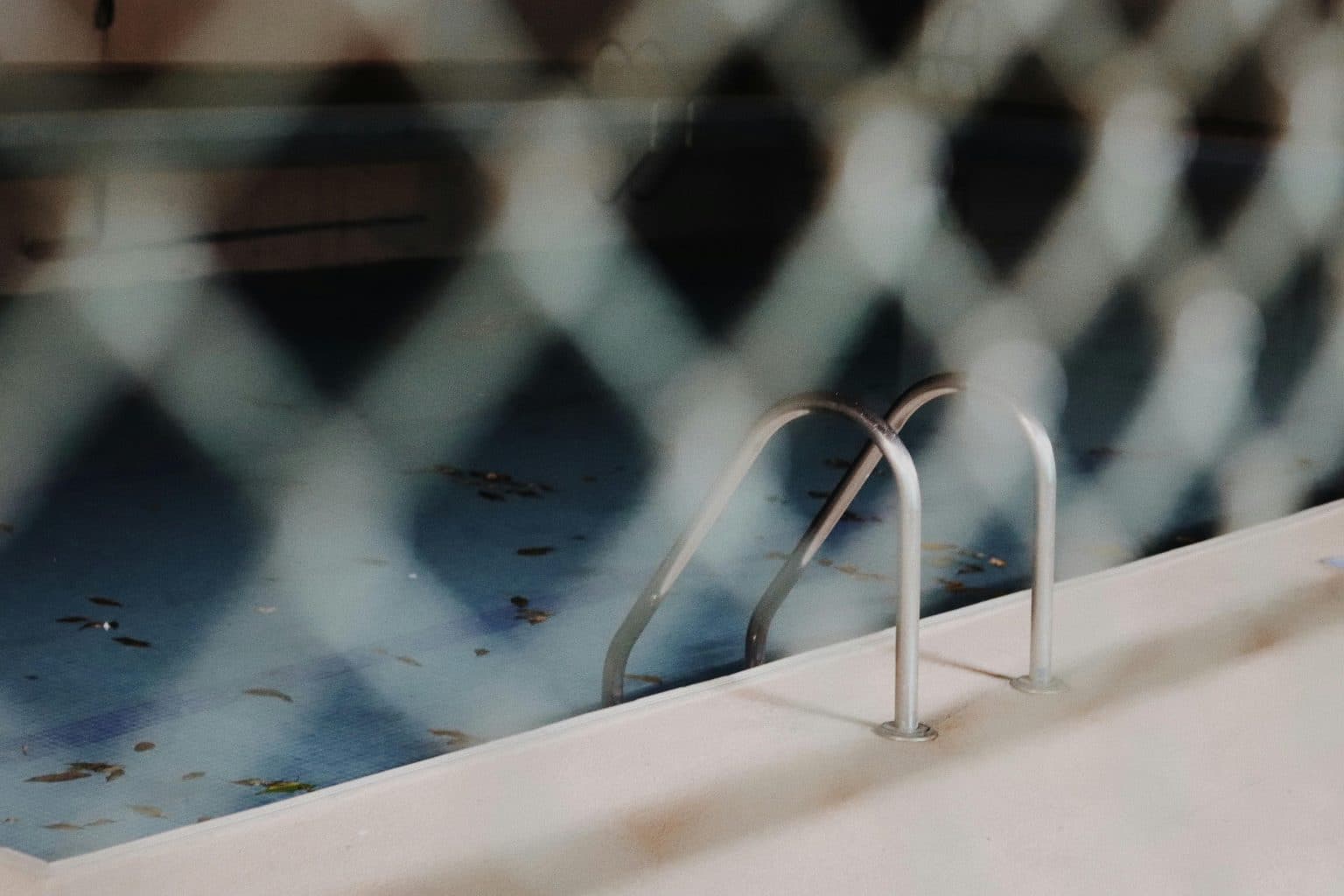 The Main Features of a Good Pool Fencing Solution for Any Home - Randy ...